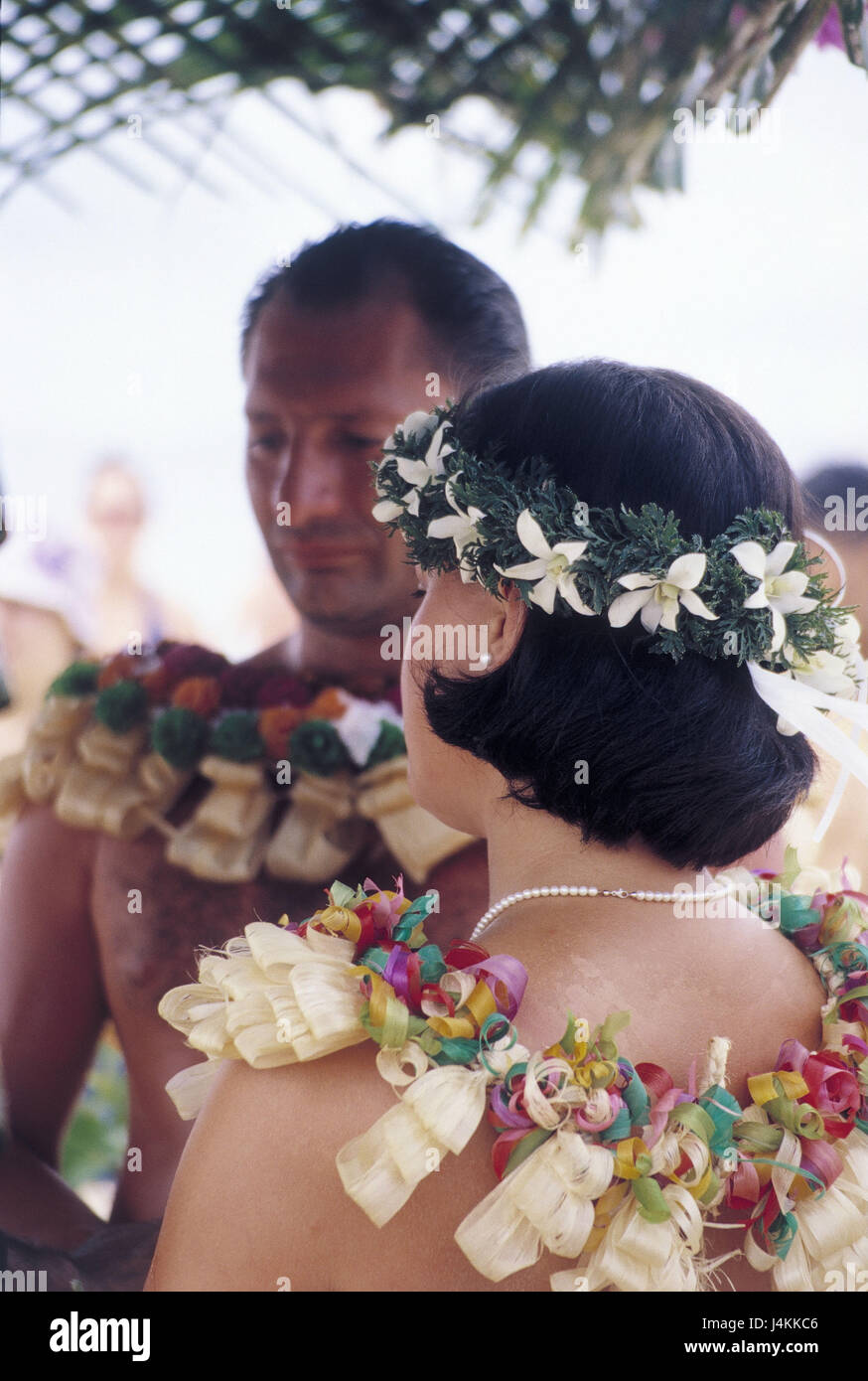 The South Pacific, Fiji islands, Yasawas, Beachcomber Iceland, bride ...