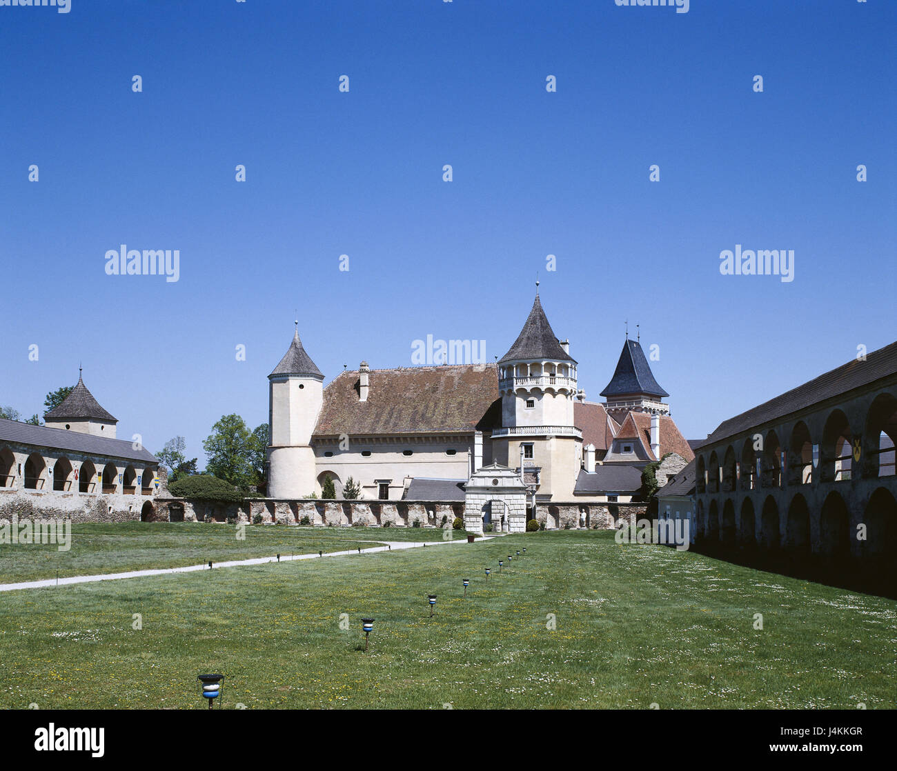 Rose castle in the kamp hi-res stock photography and images - Alamy