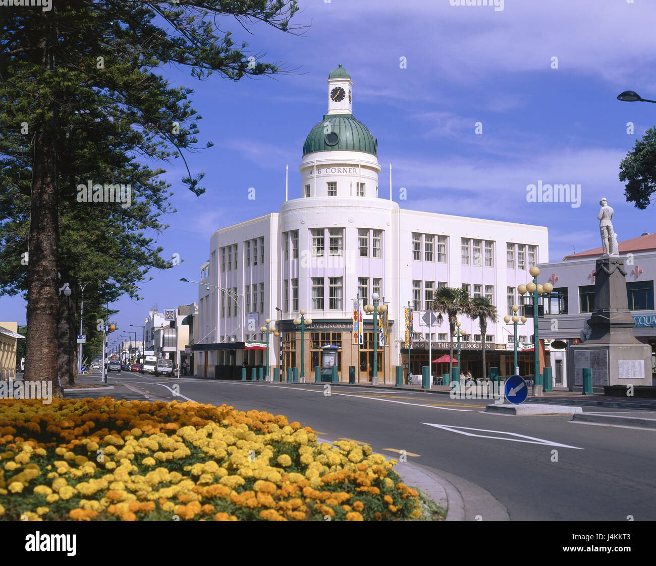 Masonic establishment hi-res stock photography and images - Alamy