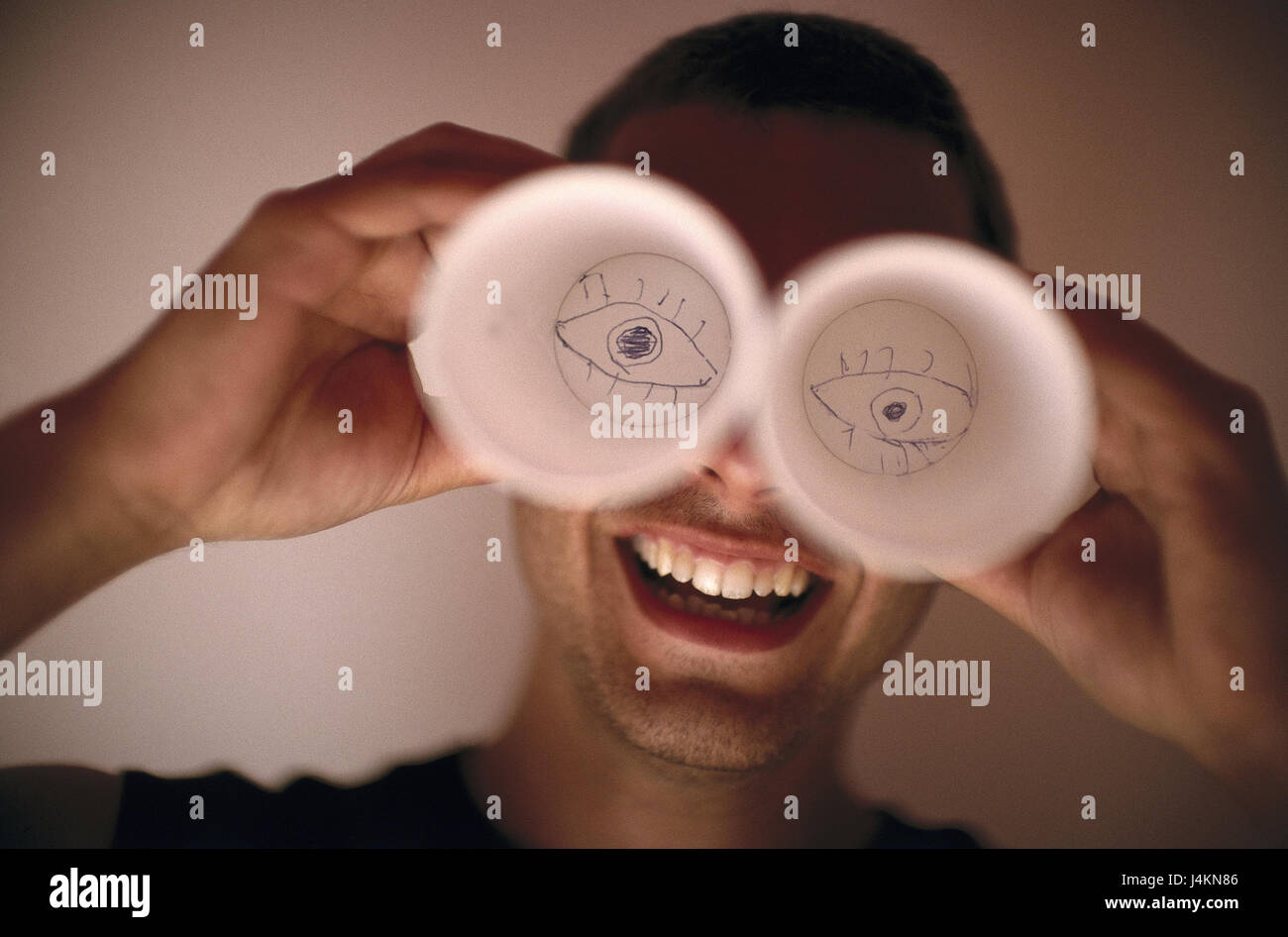 Man, happily, gesture, paper cup, eyes, reproach very closely, inside ...