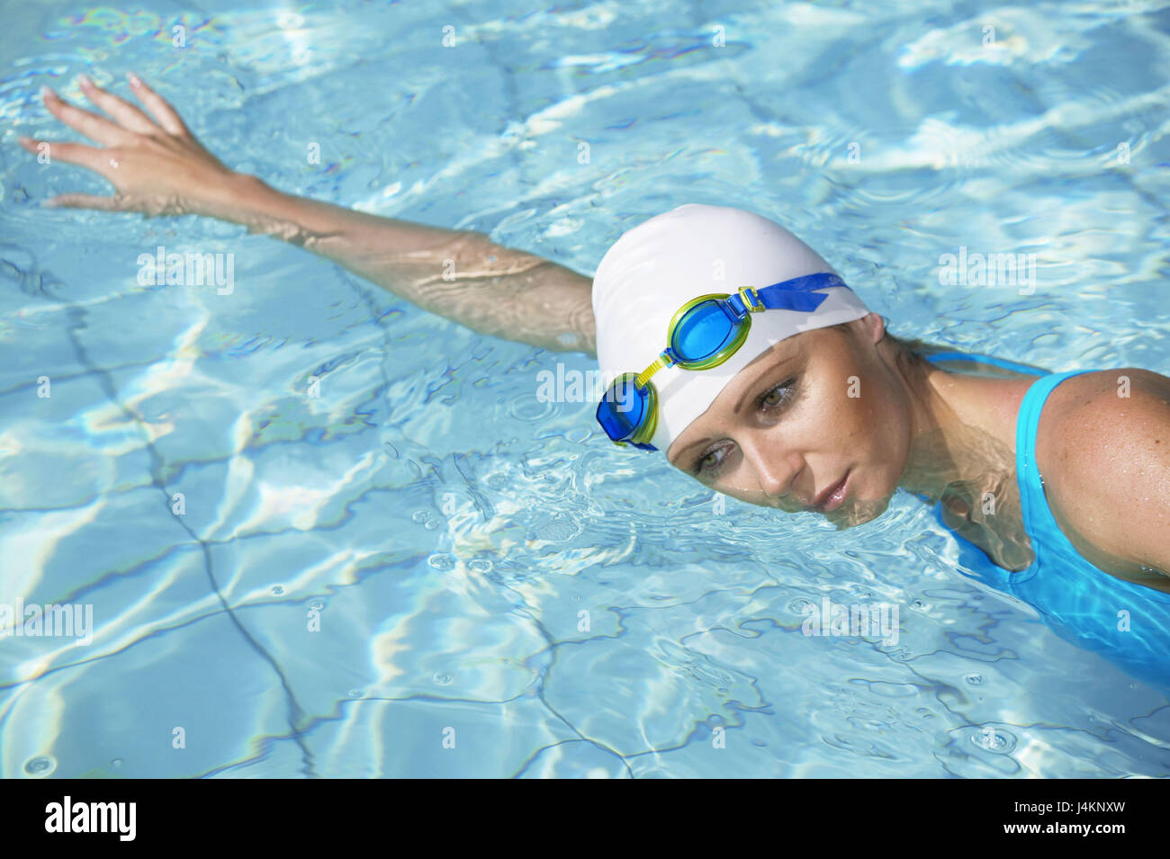 Swimming pools, swimmer, crawl style, motion, detail 20-30 years, woman ...