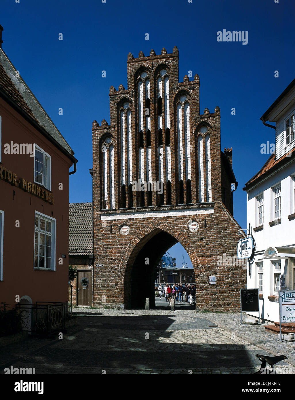 Germany, Mecklenburg-West Pomerania, Wismar, water gate, town gate ...
