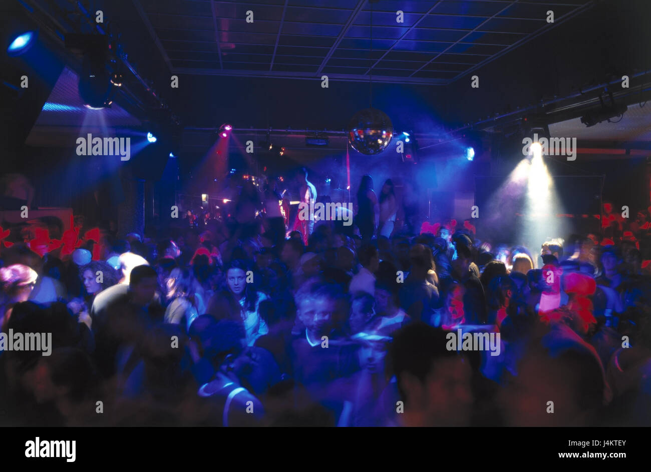 Austria, Vienna, night club 'national garden', visitor, dance Europe ...