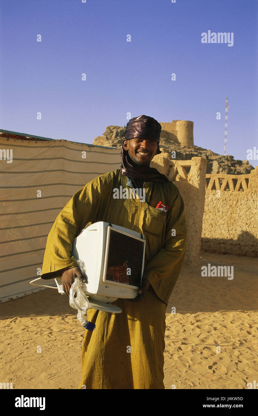 Africa, Libya, region of Fessan, Ghat, man, Targi, young, computer ...