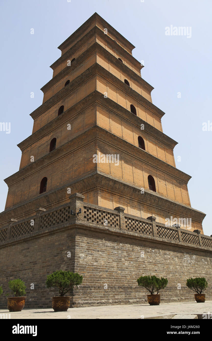 Giant Wild Goose Pagoda, Xian, China Stock Photo - Alamy