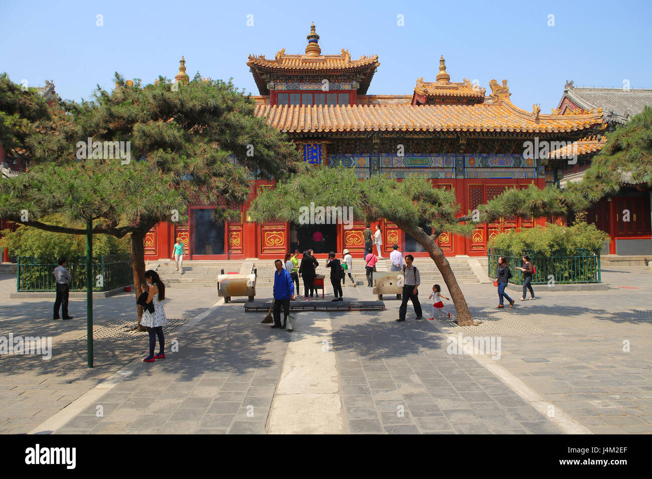 Lamaist temple (1694), Beijing, China Stock Photo - Alamy