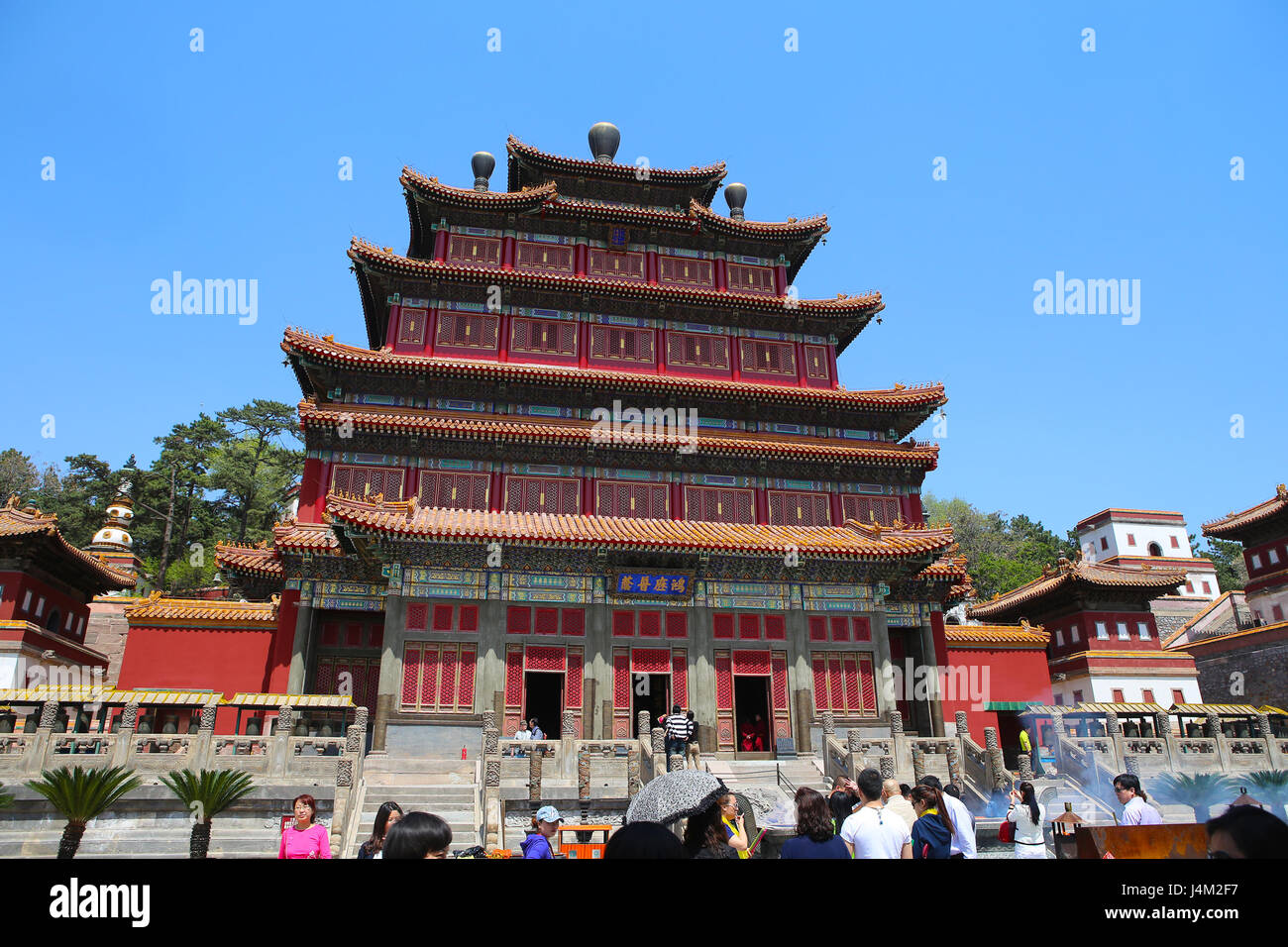 Punin temple (1755), Chengde, China Stock Photo - Alamy