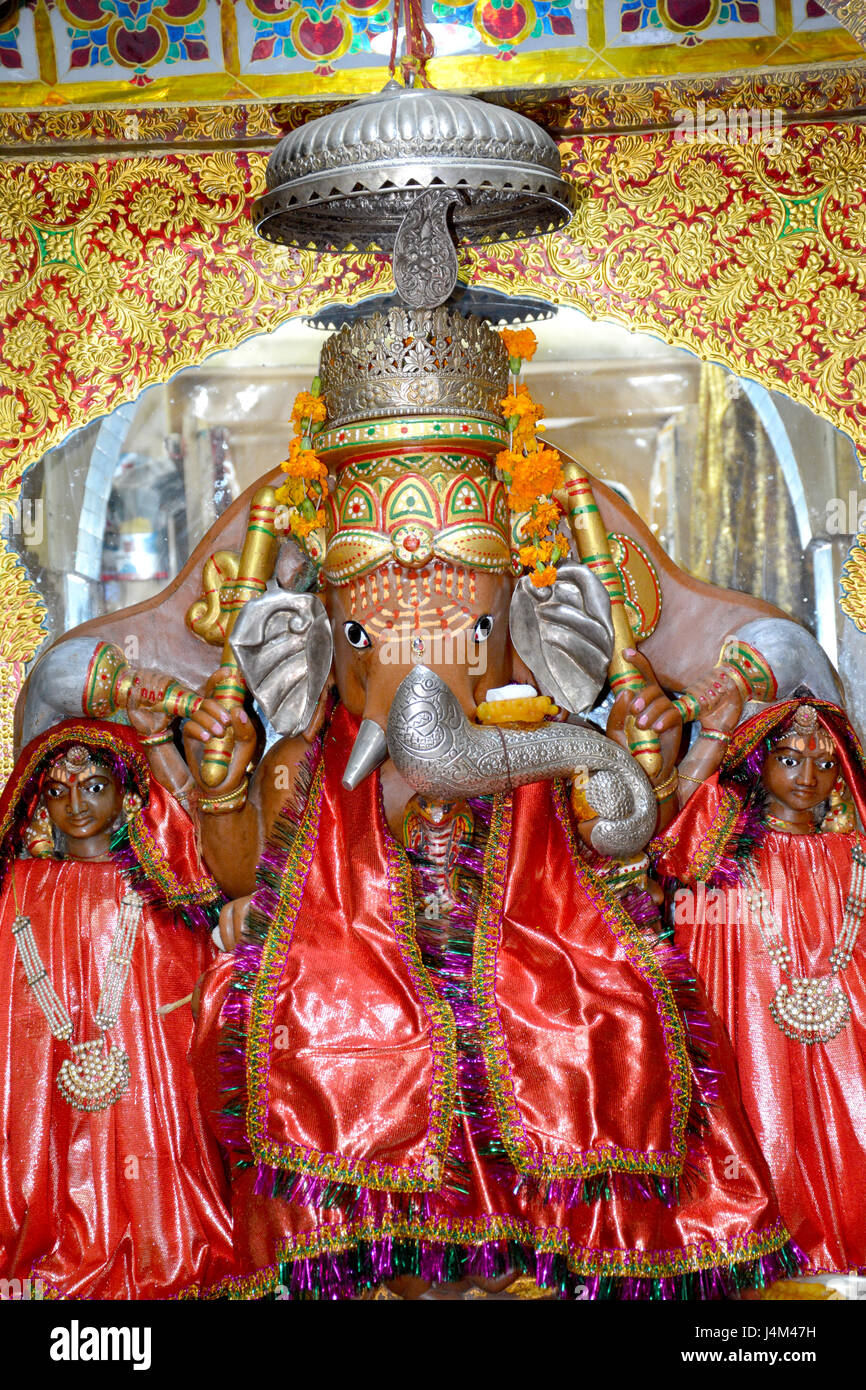 Lord ganesha hi-res stock photography and images - Alamy