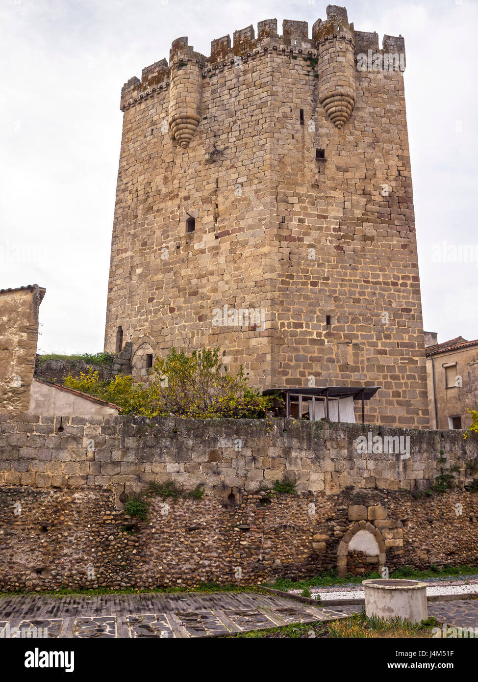 Coria castillo hi-res stock photography and images - Alamy