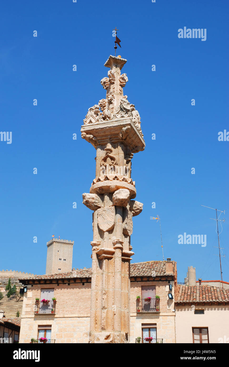 Medieval pillories hi-res stock photography and images - Alamy