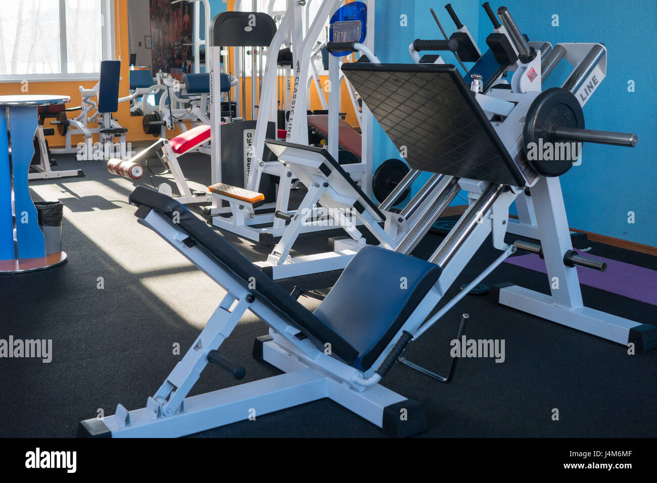 Power equipment inflating press hi-res stock photography and images - Alamy