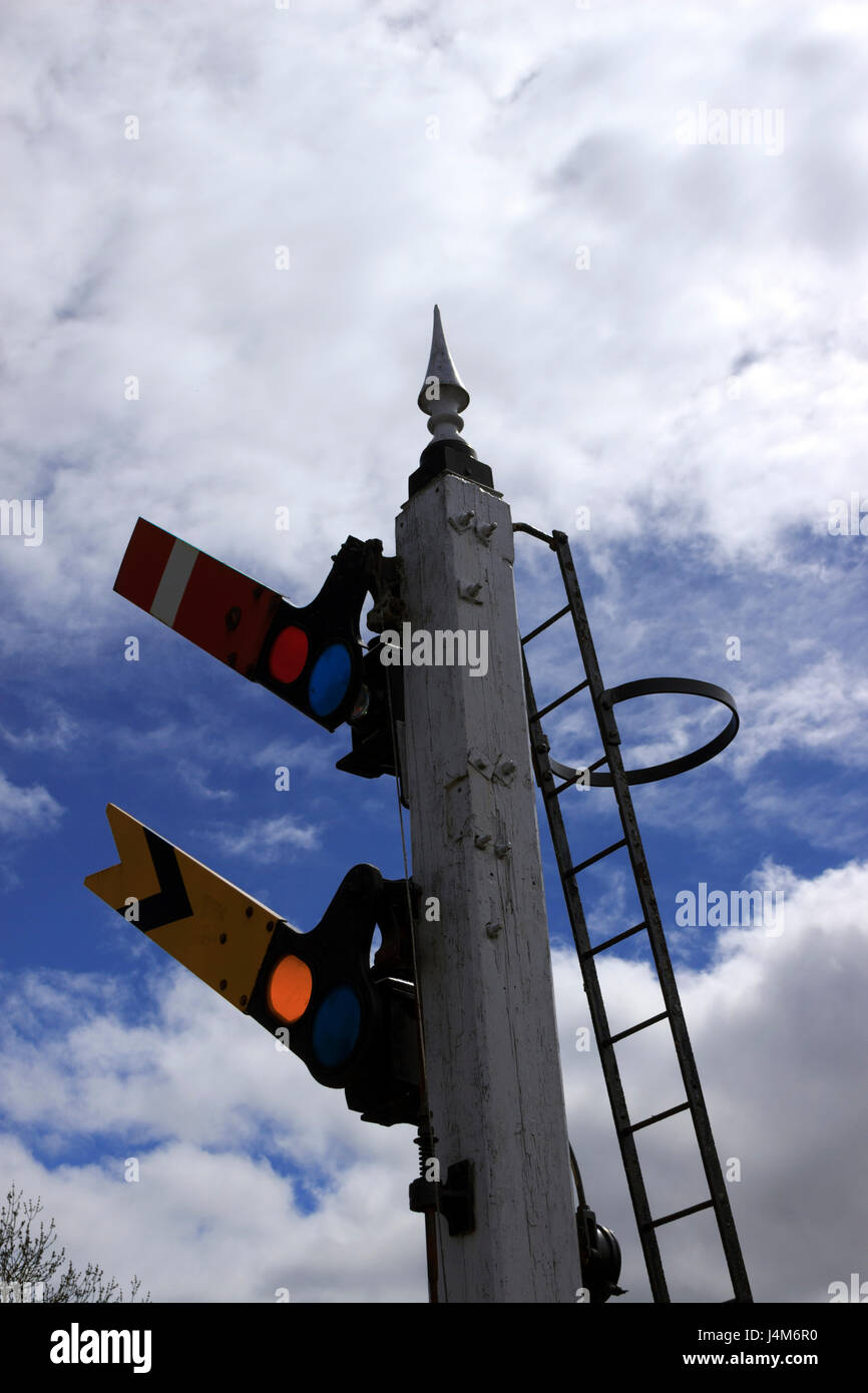 Settle station signal box hi-res stock photography and images - Alamy