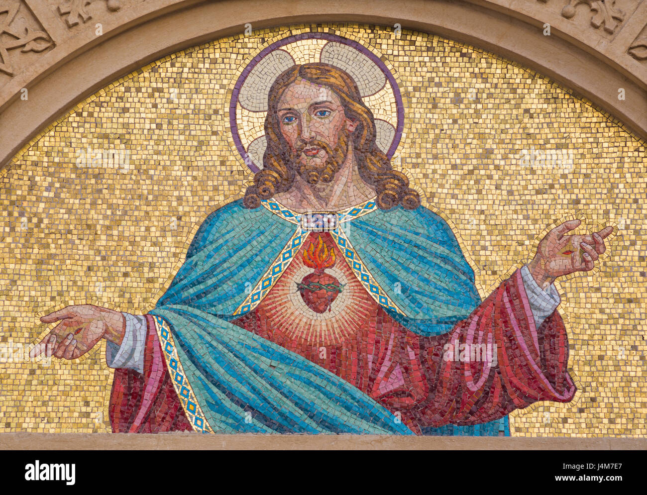 Chiesa del sacro cuore di gesu hi-res stock photography and images - Alamy
