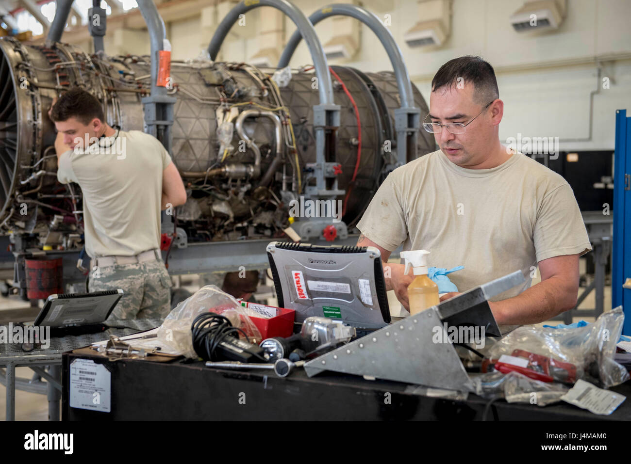 Jet engine cell test hi-res stock photography and images - Alamy