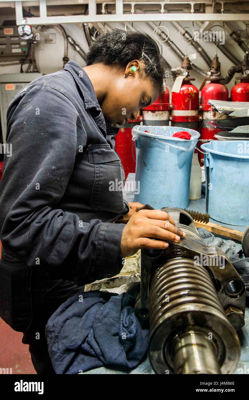 Aboard amphibious dock landing hi-res stock photography and images - Alamy