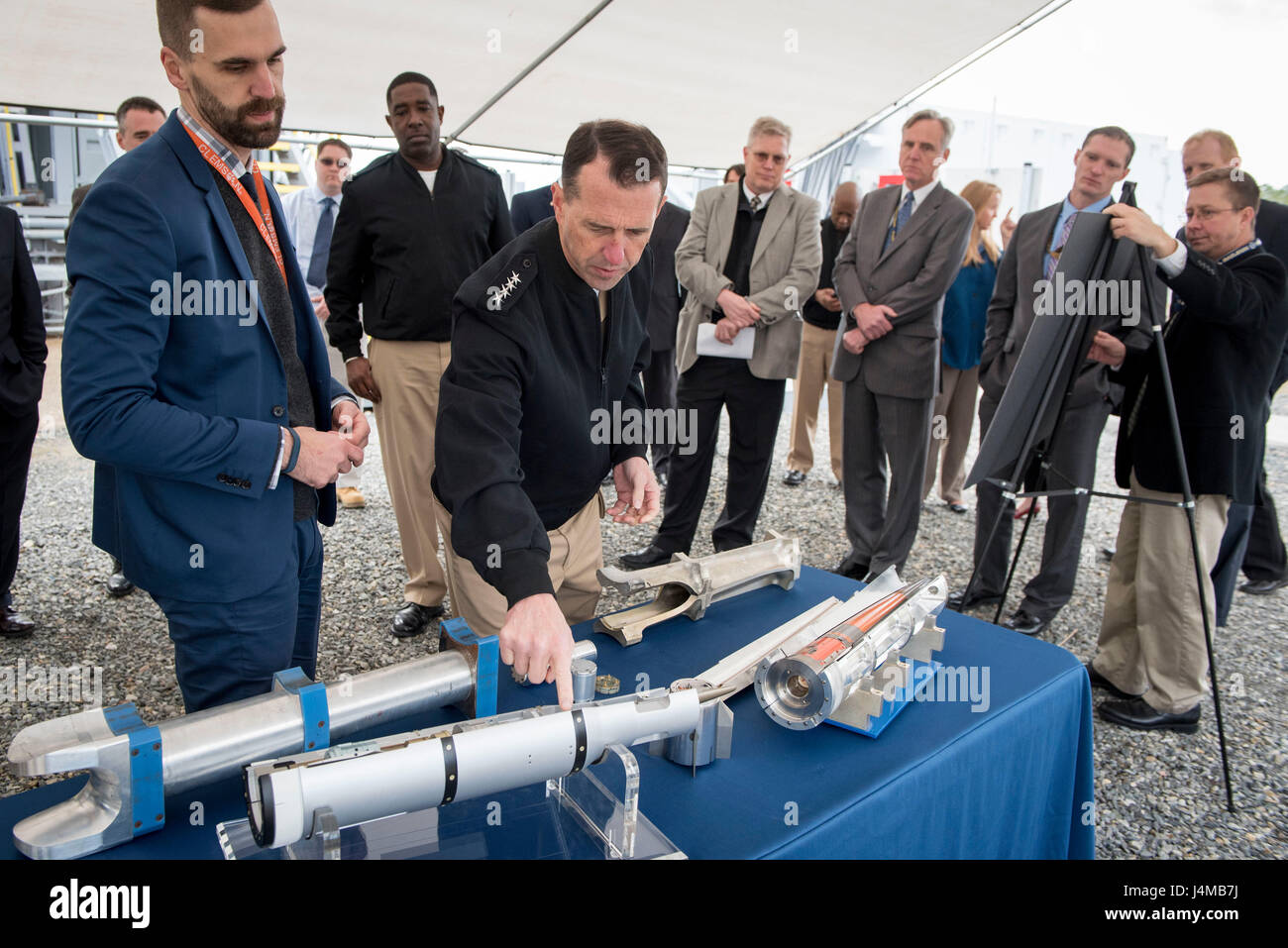 Electromagnetic launchers hi-res stock photography and images - Alamy