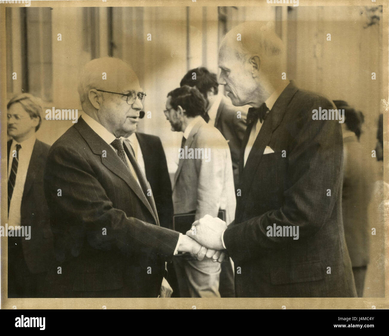 men shaking hands, black and white Stock Photo - Alamy