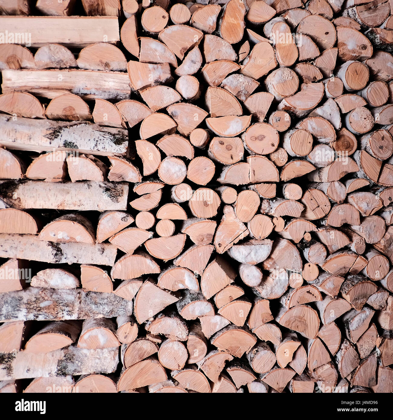 Pile firewood hi-res stock photography and images - Alamy