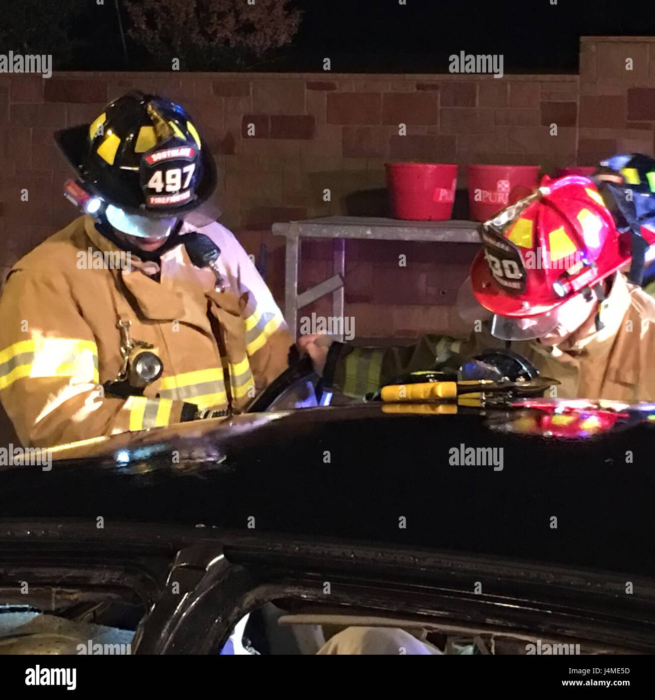 First responders accident scene hi-res stock photography and images - Alamy