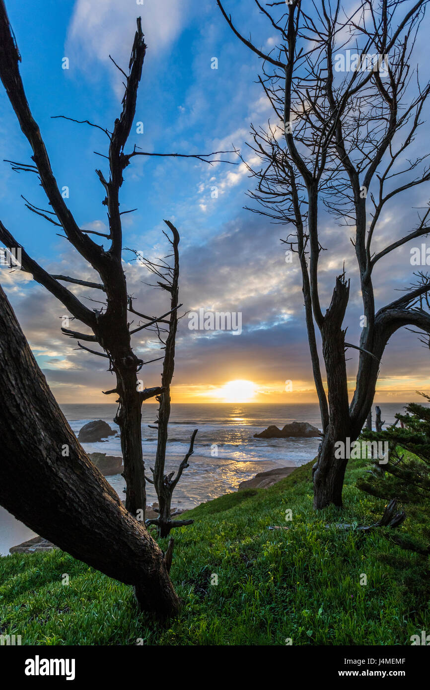 Hill lands hi-res stock photography and images - Alamy