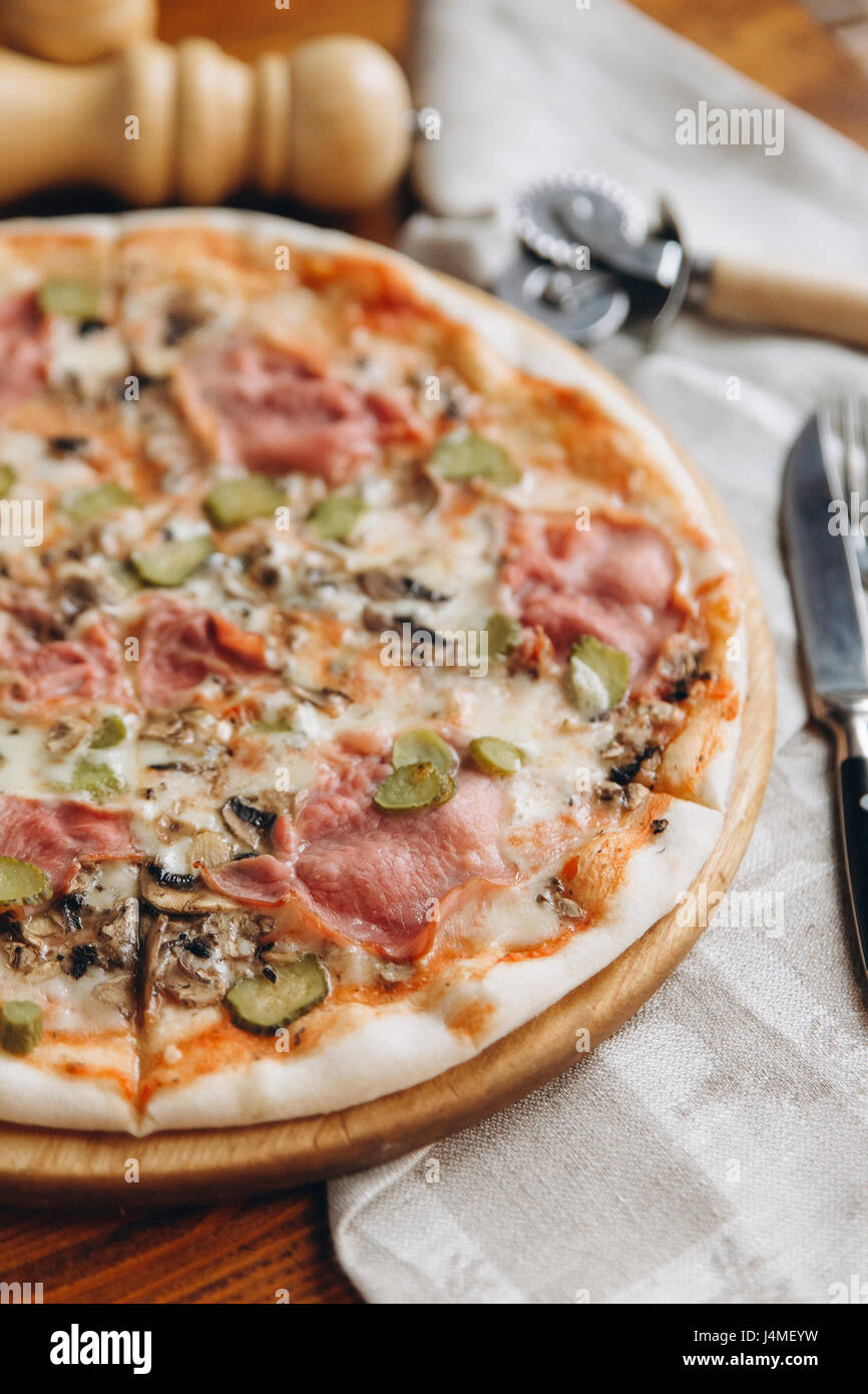 Pizza pie hi-res stock photography and images - Alamy