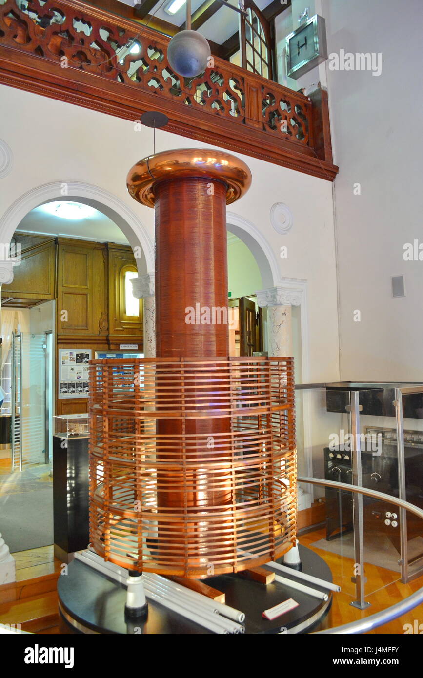 Tesla coil hi-res stock photography and images - Alamy