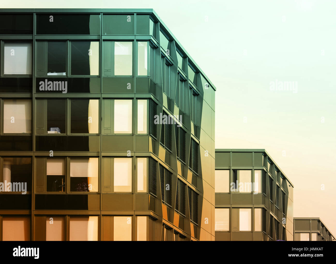 Office buildings facade hi-res stock photography and images - Alamy