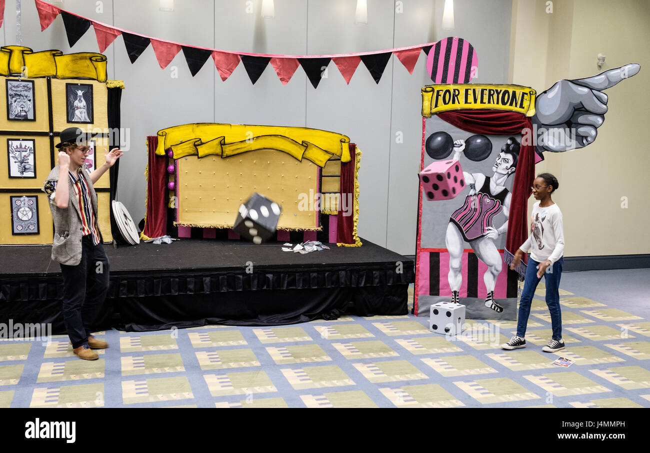 Die guerilla hi-res stock photography and images - Alamy