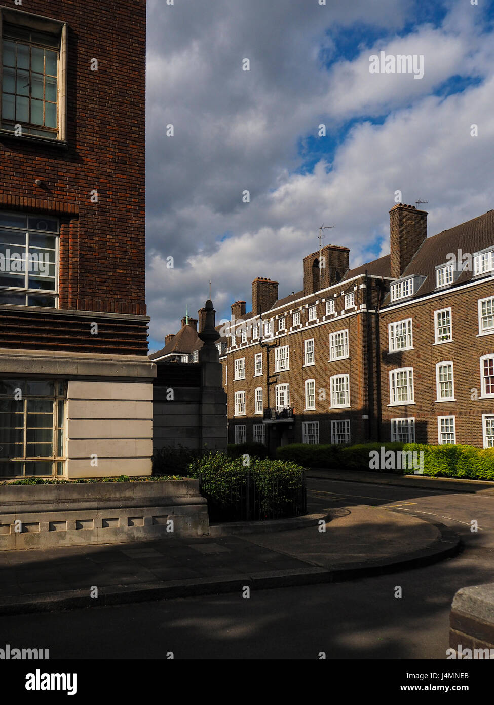 Council housing 1920s hi-res stock photography and images - Alamy