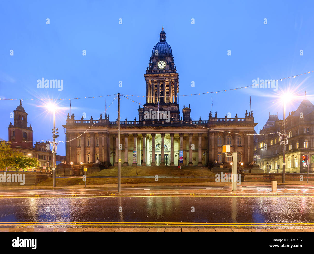 Leeds city centre hi-res stock photography and images - Alamy