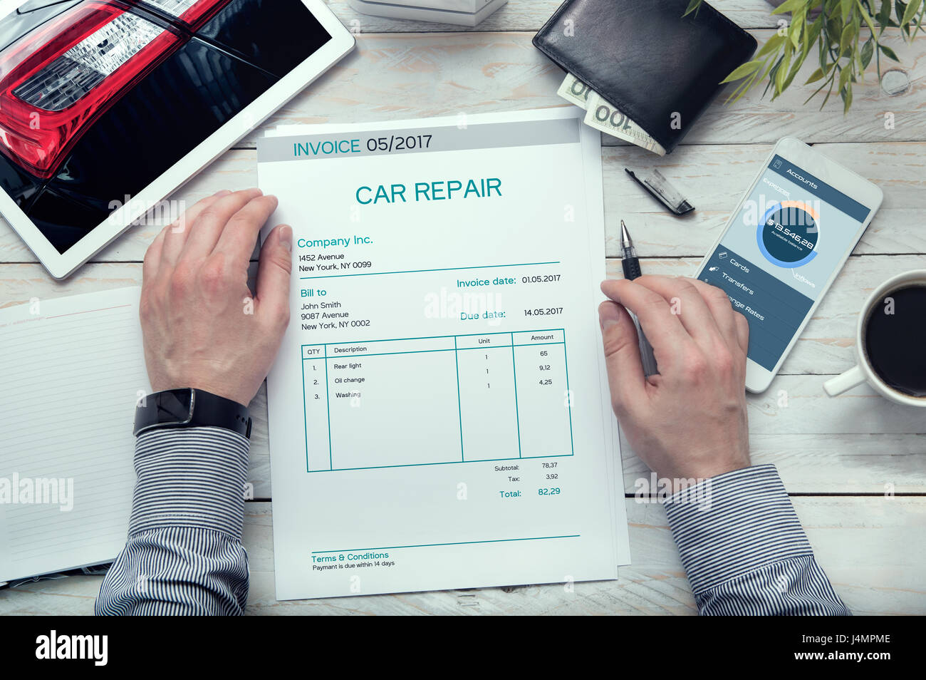 Invoice book hi-res stock photography and images - Alamy