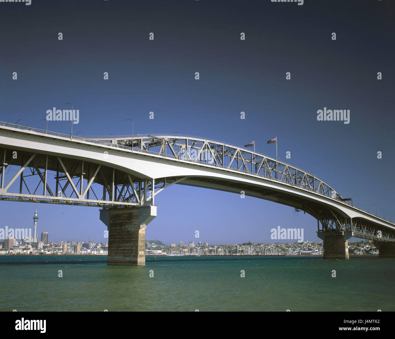 New Zealand, north island, Auckland, town view, Auckland Harbour Bridge ...