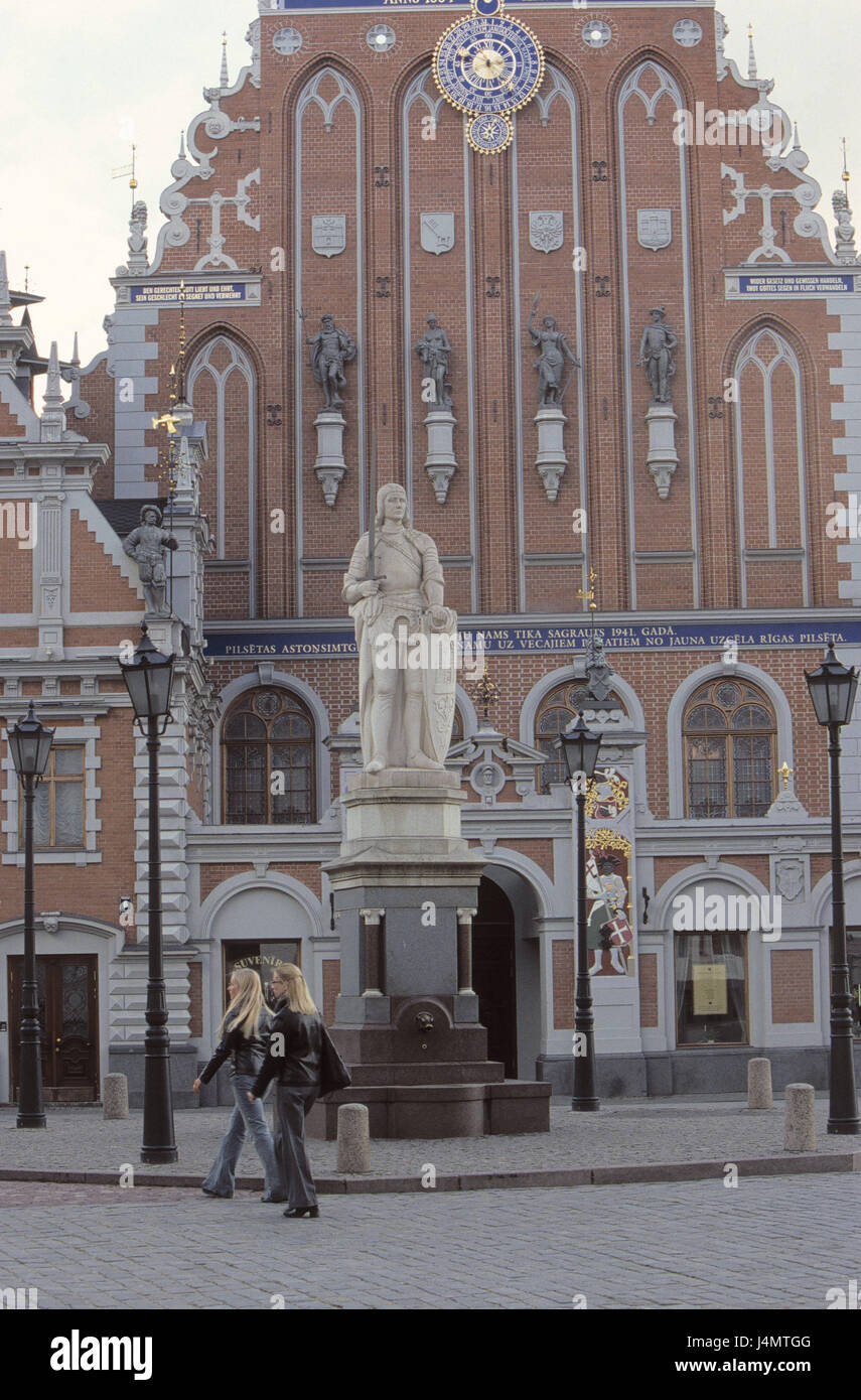 Latvia, Riga, city hall square, black head house, Rolandstatue Europe ...