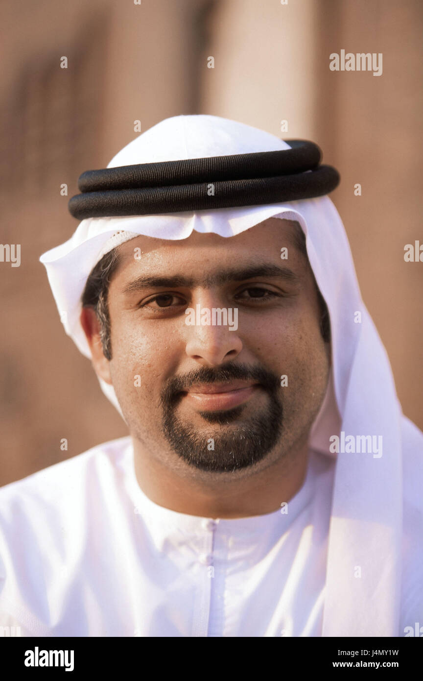 United Arab Emirates, Dubai, man, headscarf, portrait, no model release ...