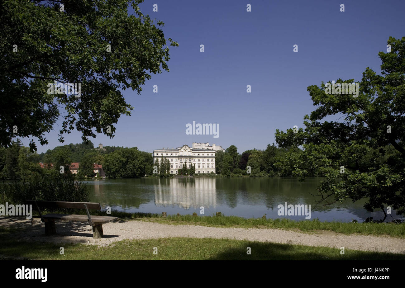 Austria, Salzburg, castle Leopoldskron, Leopoldskroner pond, town ...