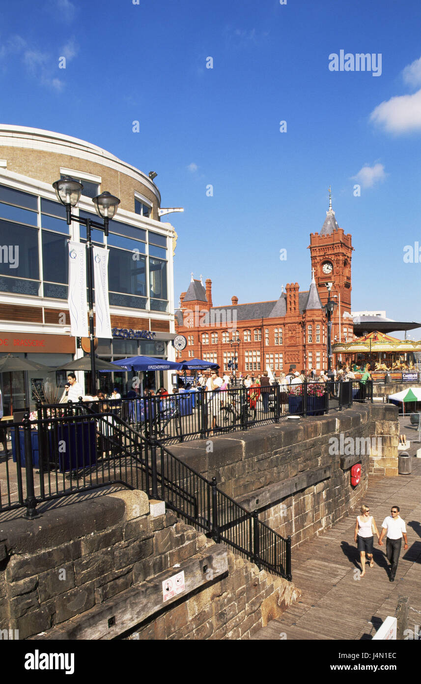 Destination cardiff bay hi-res stock photography and images - Alamy