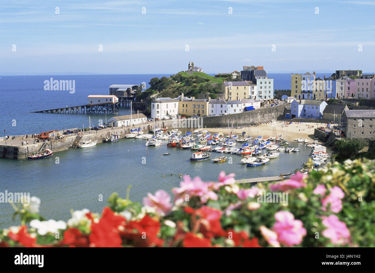 Tenby town hi-res stock photography and images - Alamy