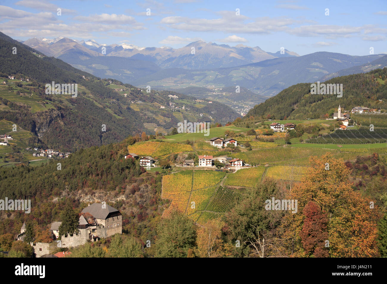 Italy, South Tirol, Eisacktal, Sarntaler alps, scenery, villages ...