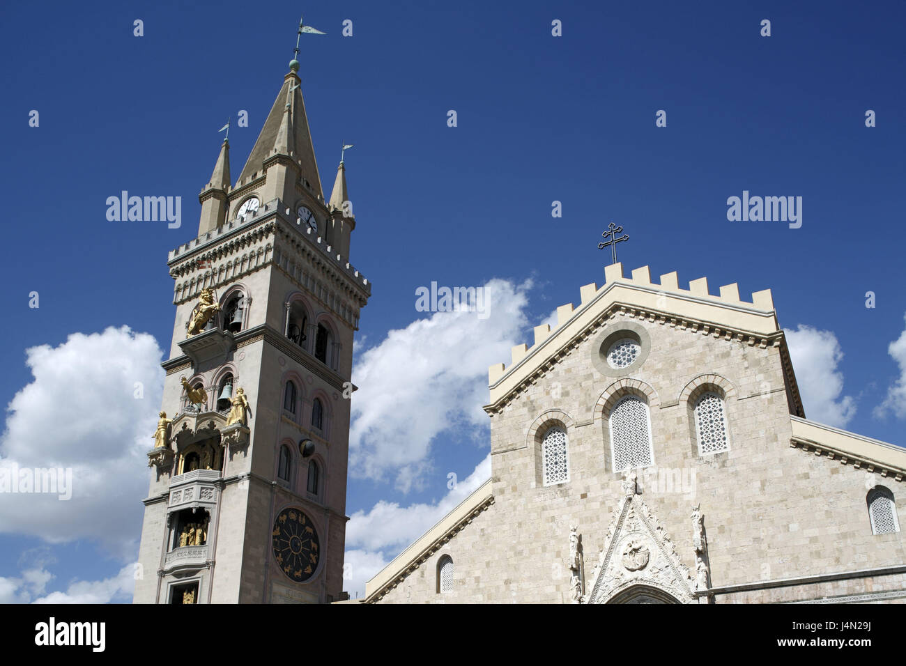 Messina cathedral hi-res stock photography and images - Alamy