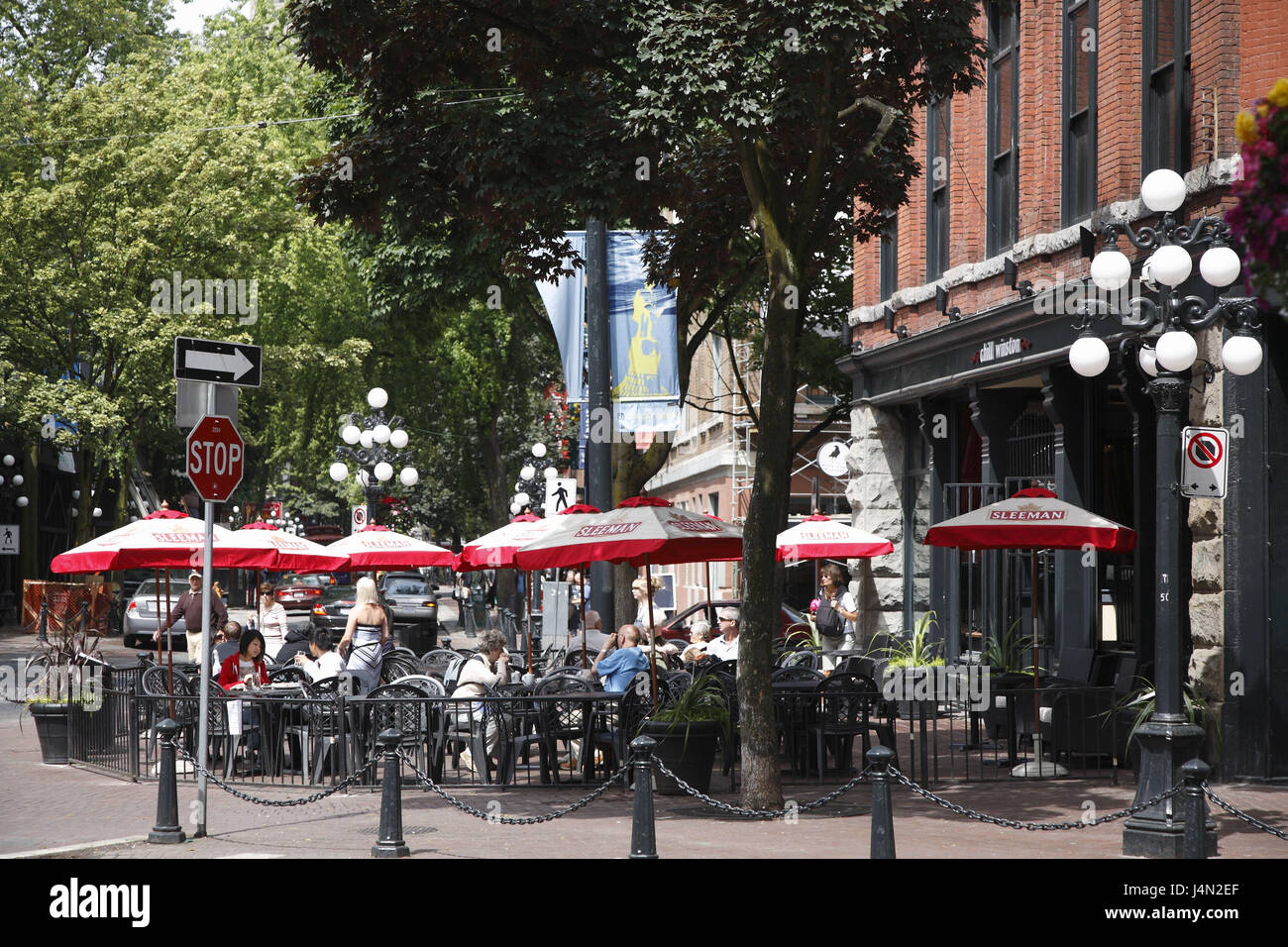 Gastown and vancouver and restaurant hi-res stock photography and ...