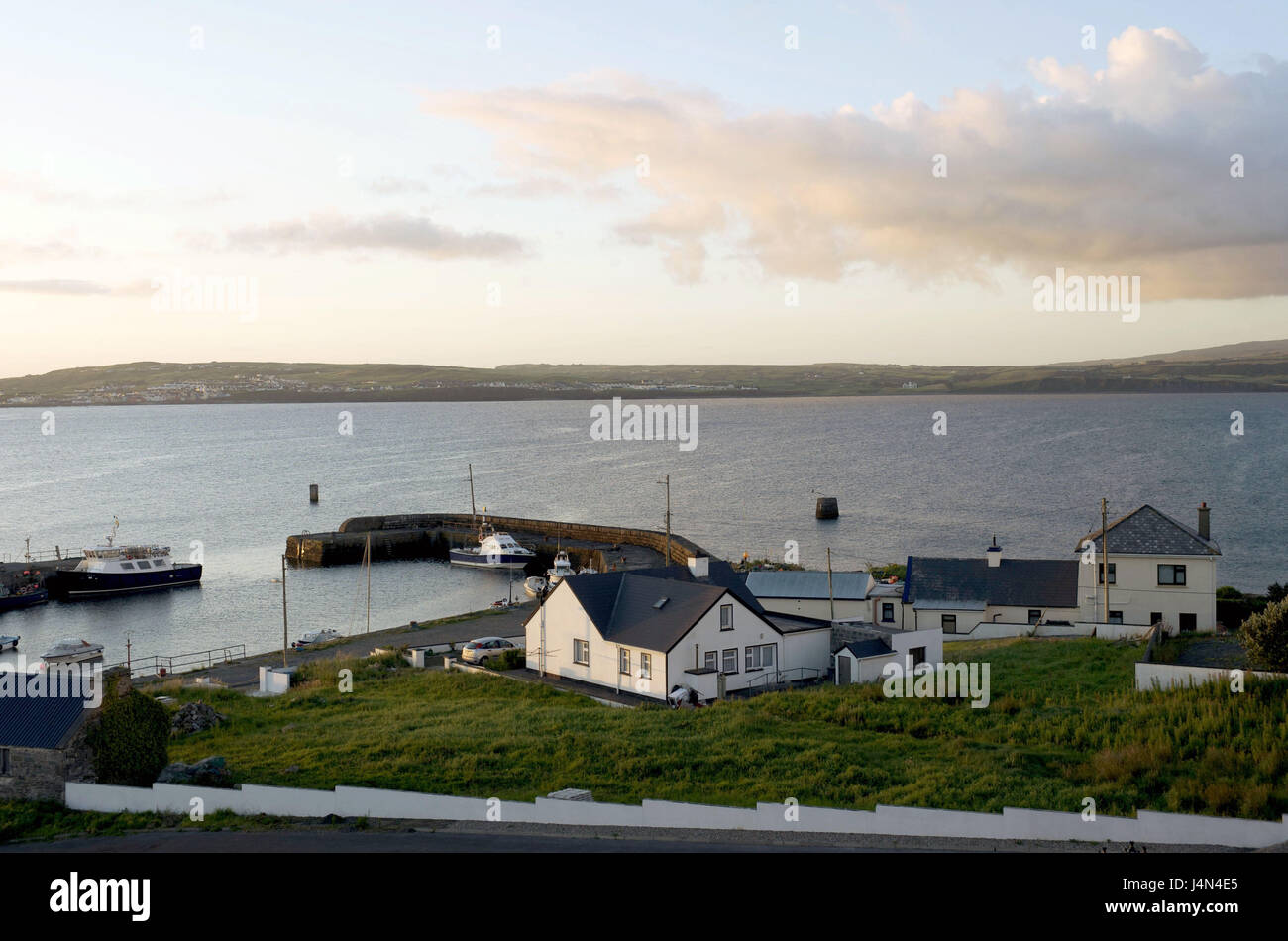 Ireland, Munster, county Clare, Liscannor, harbour Stock Photo - Alamy