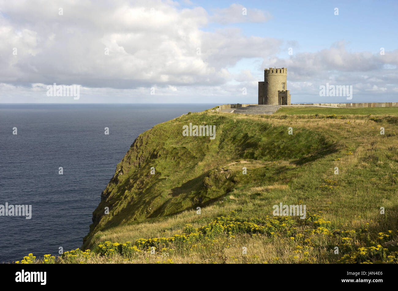 Ireland, Munster, county Clare, Cliffs of Moher, coastal scenery, O ...
