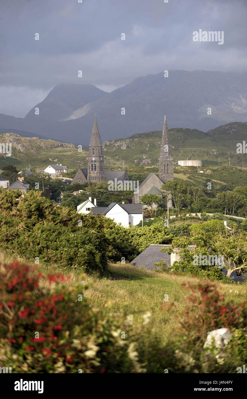 Clifden town connemara hi-res stock photography and images - Alamy