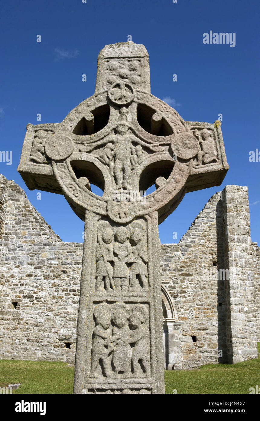Ireland, Leinster, county Offaly, Clonmacnoise, cemetery, cross, cross ...