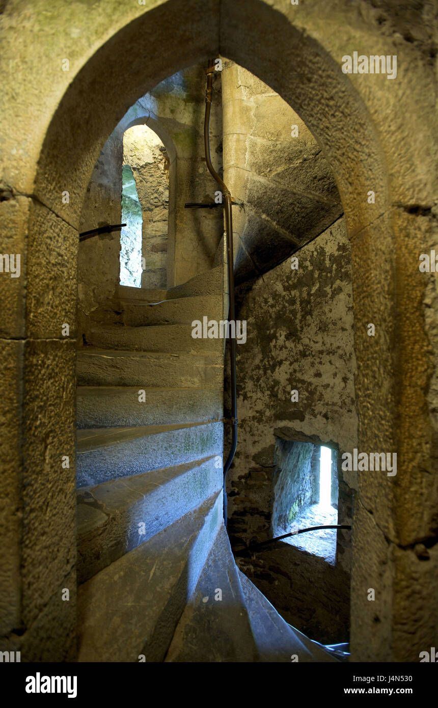 Spiral staircase ireland castle hi-res stock photography and images - Alamy