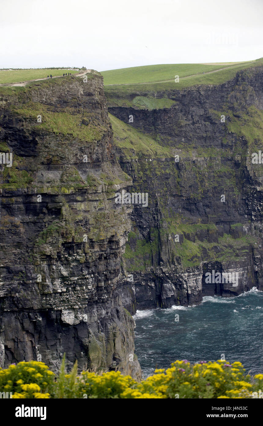 Ireland, Munster, county Clare, Cliffs of Moher, coastal scenery Stock ...
