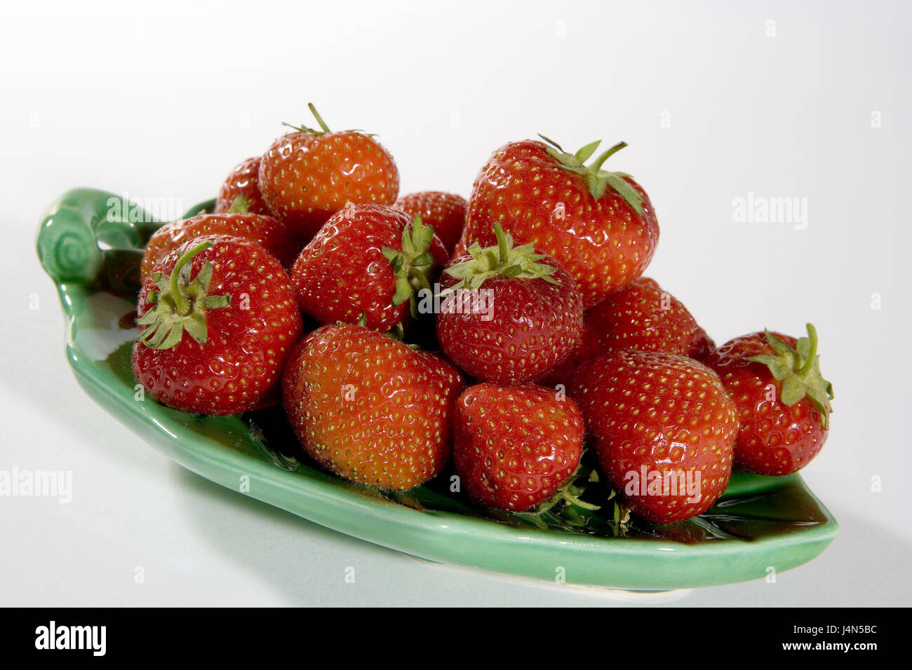 Peel, strawberries, plates, garden strawberries, fruits, berries ...