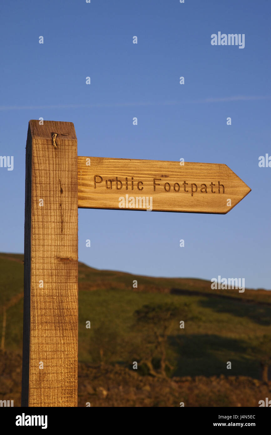 Great Britain, England, Yorkshire, Yorkshire Dales, Swaledale, wooden ...