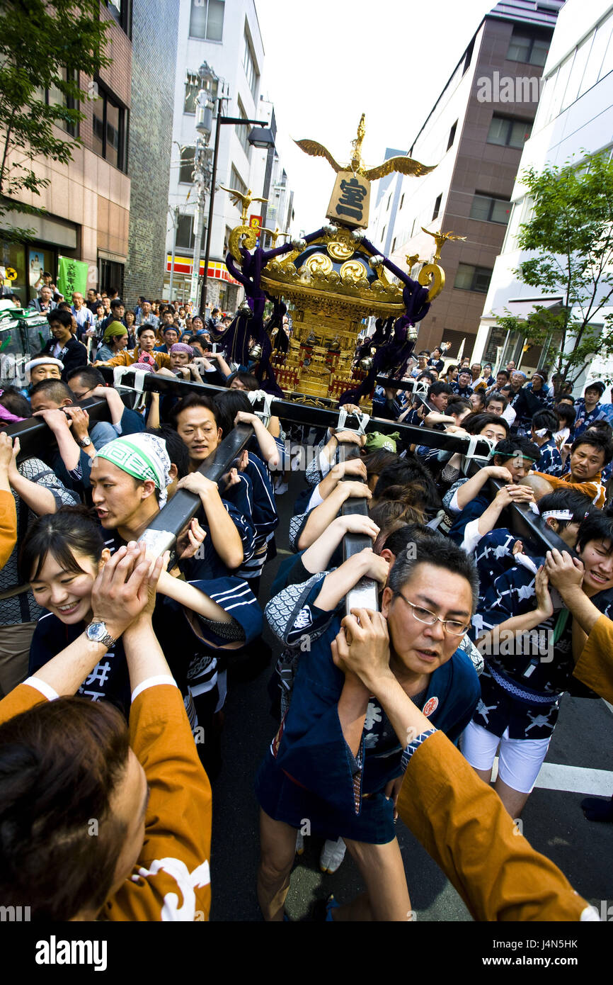 Procession mikoshi hi-res stock photography and images - Alamy