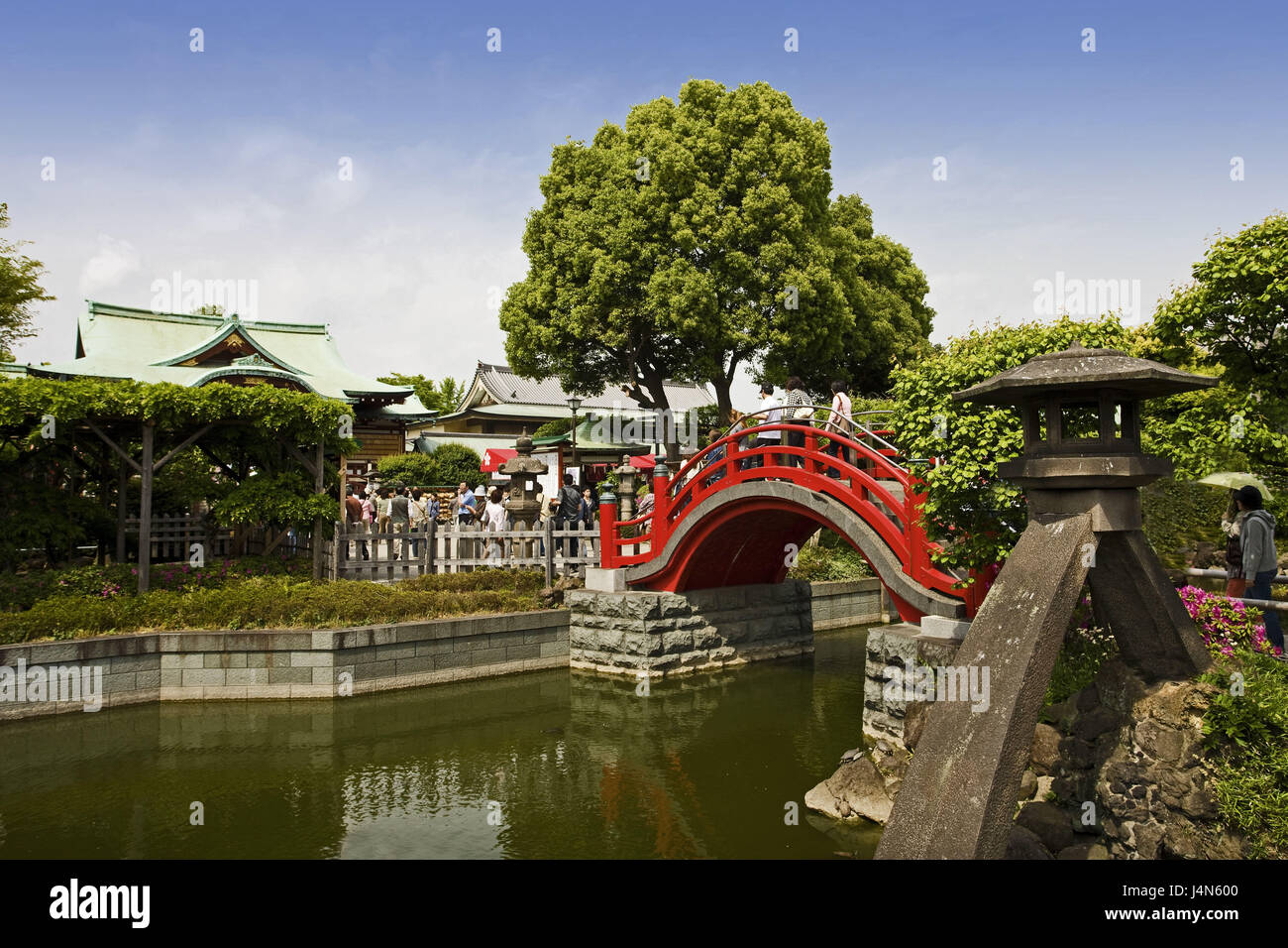 Japan, Tokyo, Kameido Tenjin Shrine Stock Photo - Alamy